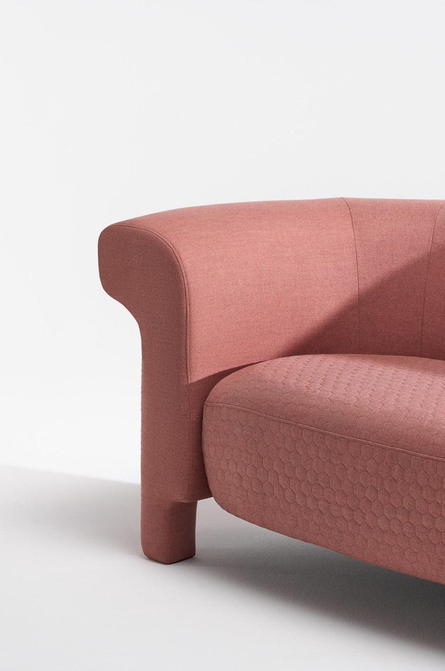 Magari - Premium Furniture, Furnishings, Wardrobes and Kitchens